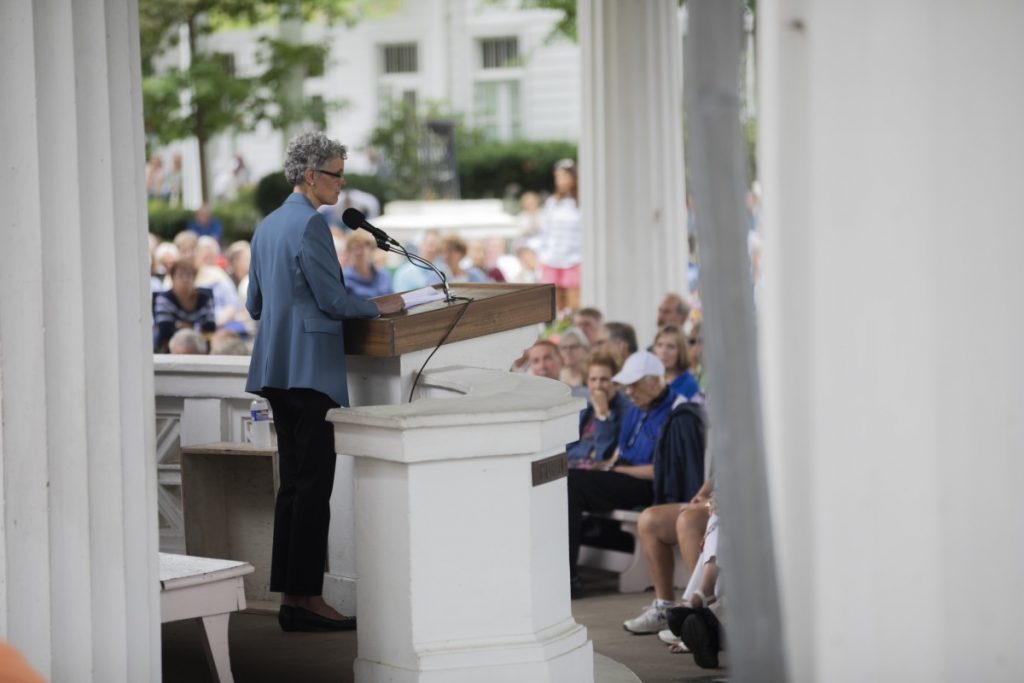 Maggie Jackson stresses need for face-to-face interaction in interfaith ...