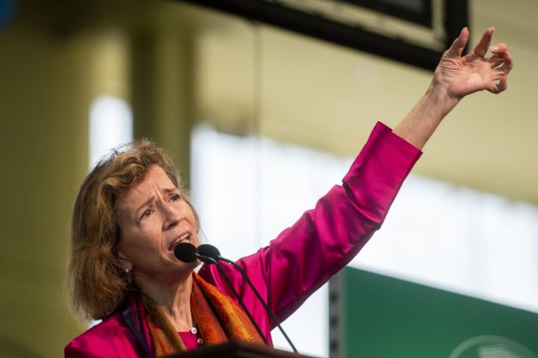 Photographer Annie Griffiths Discusses Connectivity in Opening Morning ...