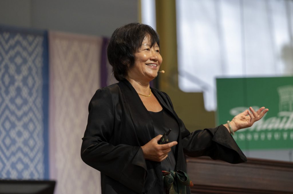 Philosopher Robin R. Wang teaches fundamentals of Yin Yang and Taoism ...