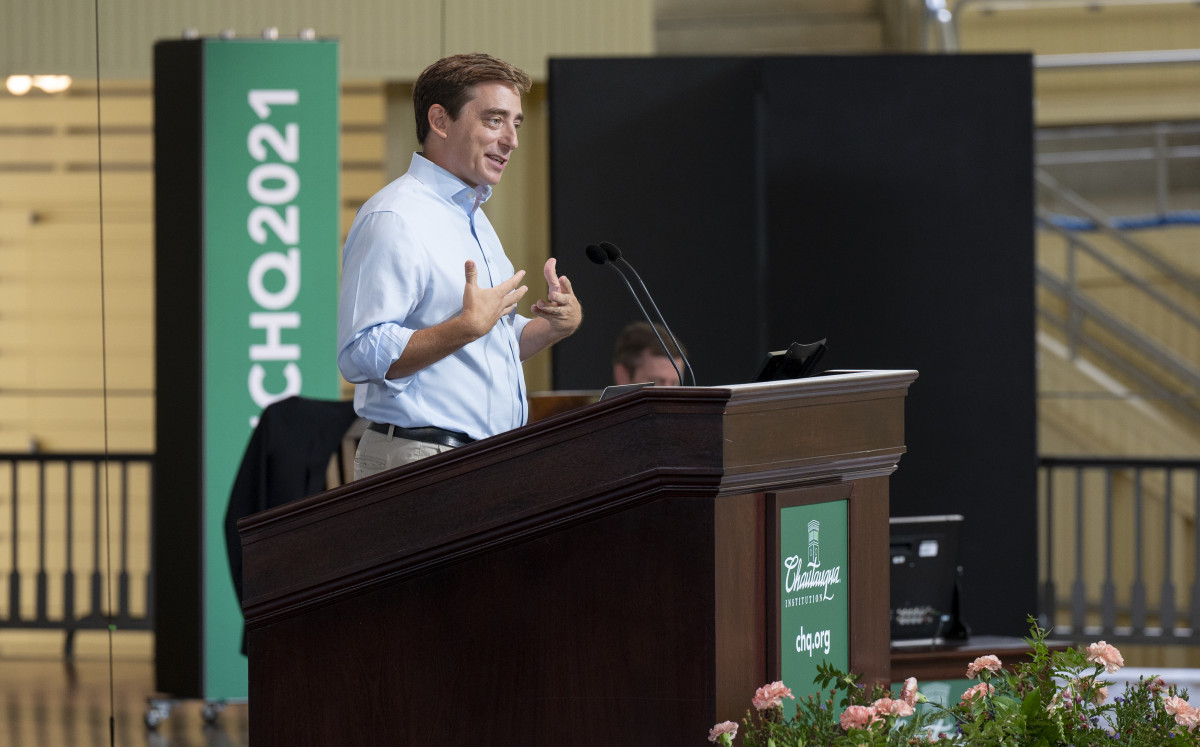 To close season, ‘New Yorker’ staff writer Osnos shares stories of ...