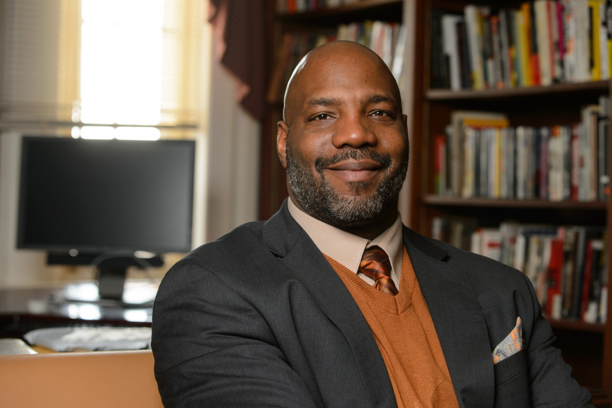 Jelani Cobb, winner of Peabody, to explore voter rights, suppression ...