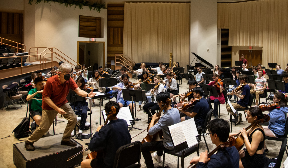 Coming together for 1st concert as cohort, MSFO launches season with ...
