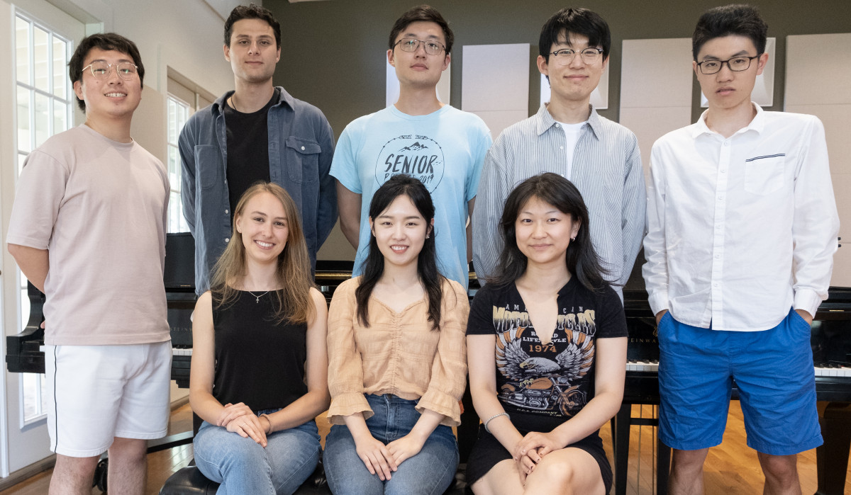 Students, faculty aim for personal artistry to shine in piano recital ...