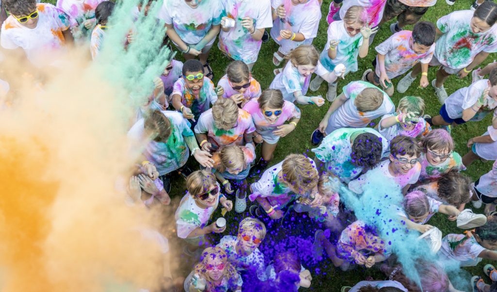 Earning their colors at the annual Beach to Beach Color Sprint - The ...