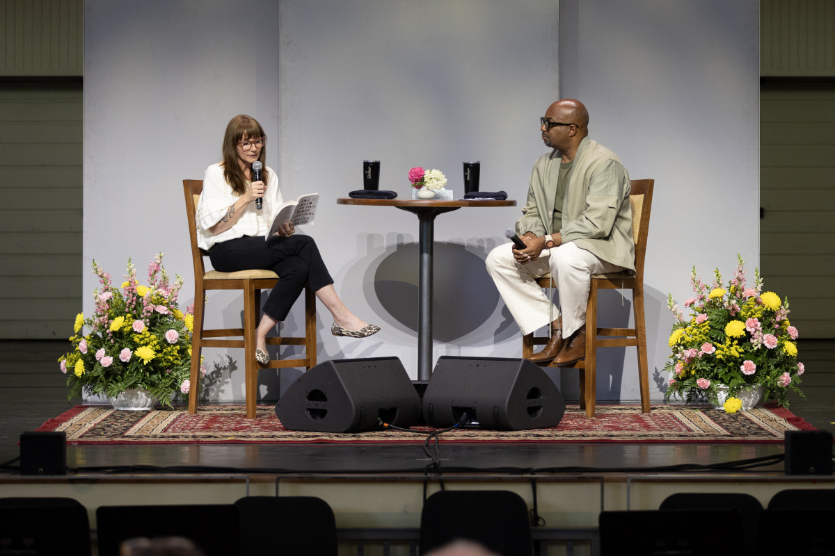 With Kwame Alexander, Maggie Smith talks artistry, poems to open week ...